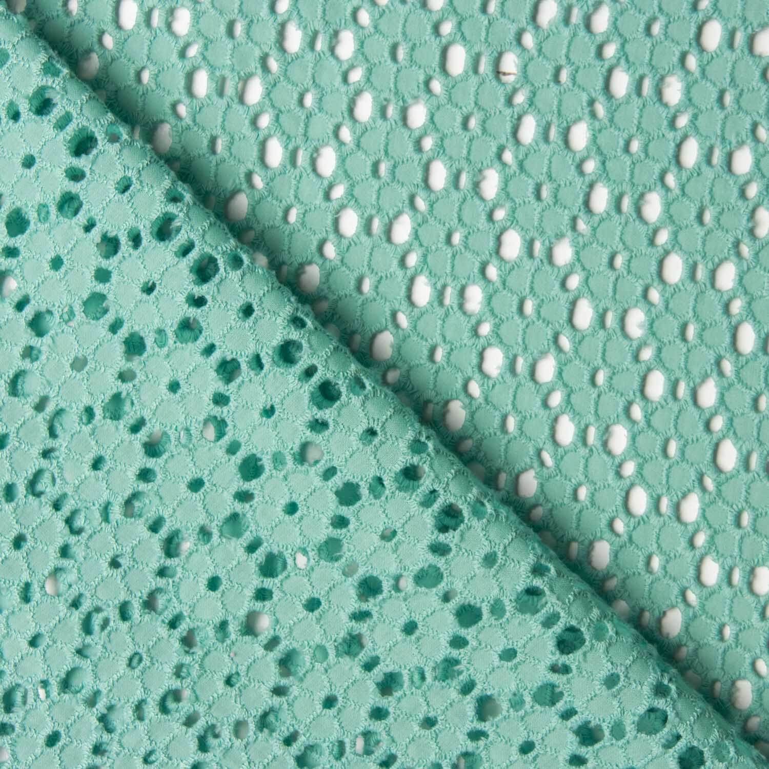 Bordado Suizo Margarita Verde Agua – Ribes & Casals